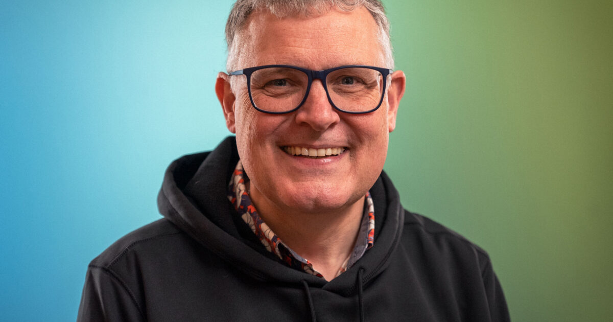 Adrian Reynolds - FIEC